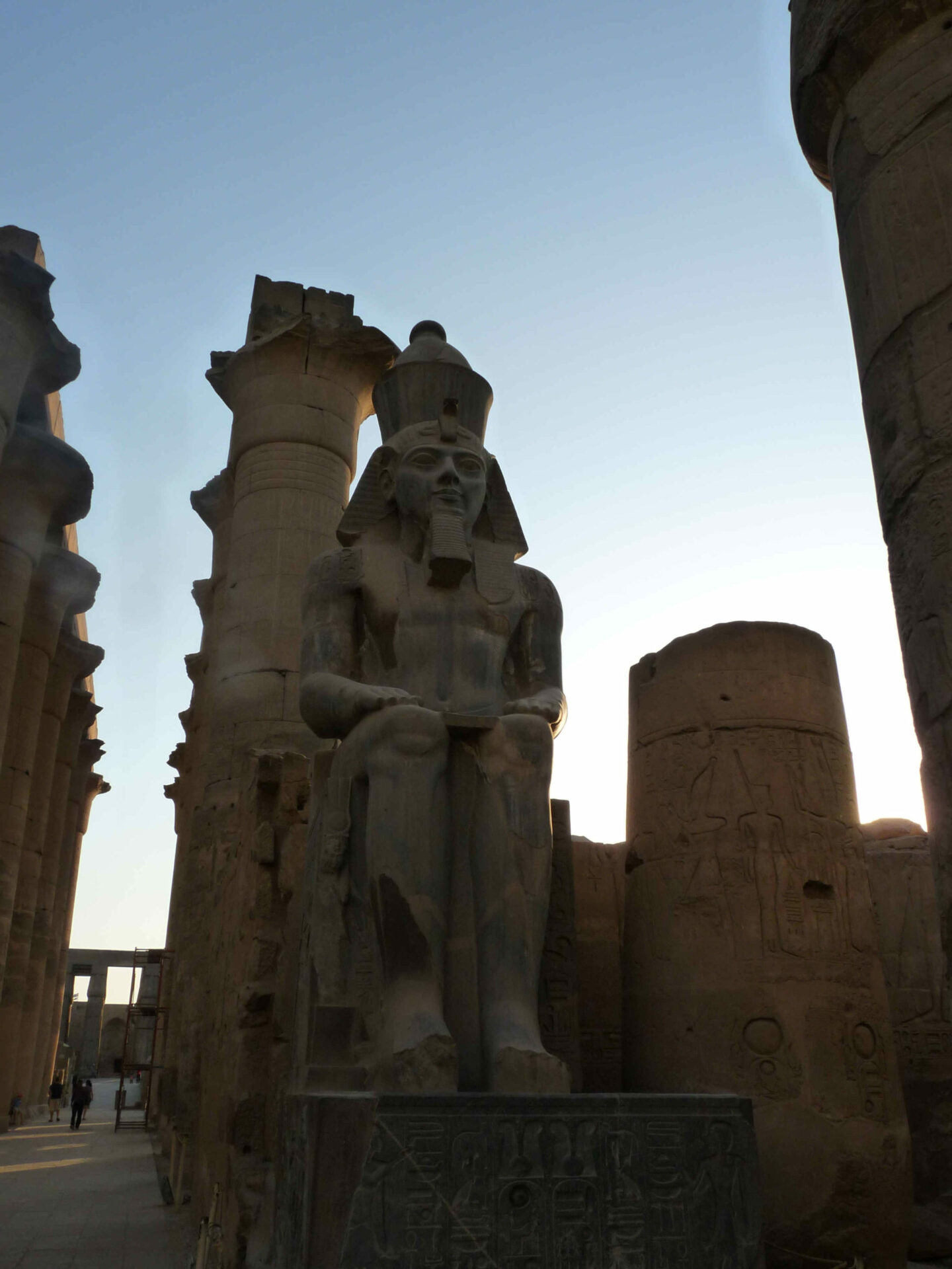Visiter le temple d'Amon (aussi appelé temple de Louxor) en Égypte ...